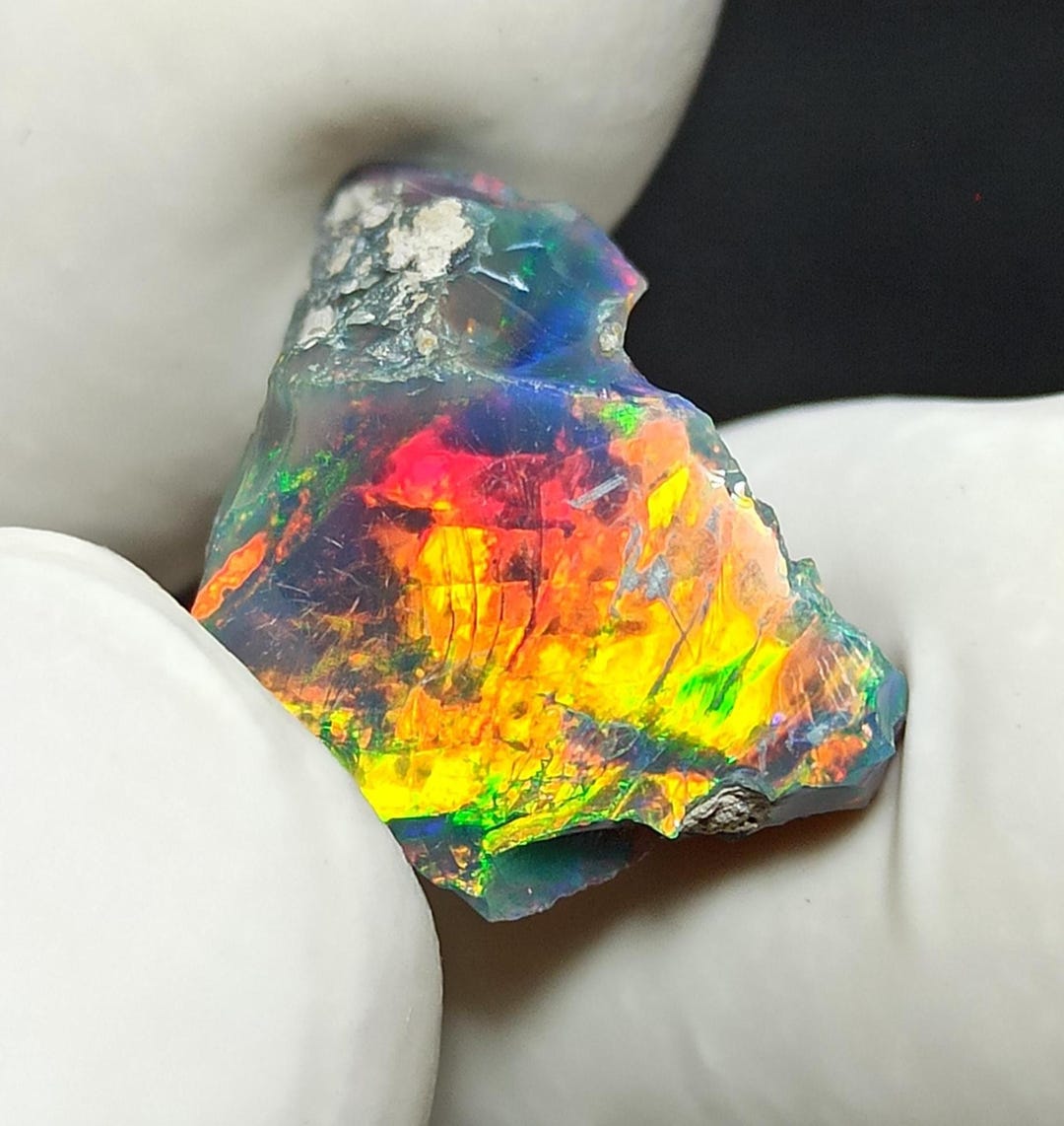 5.50 Cts, Dyed Ethiopian Black Opal Rough: Raw Gemstone ( 17x11x8 MM ...