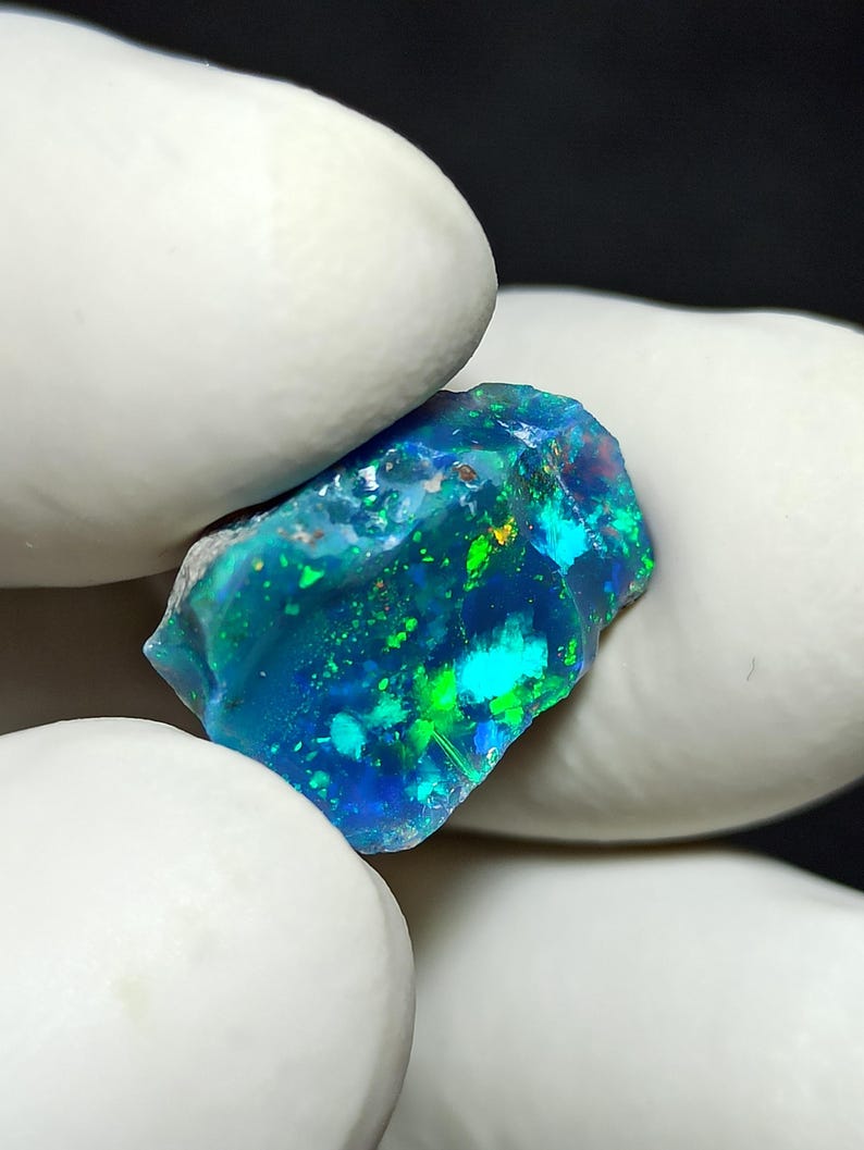 4.25 Cts Dyed Black Ethiopian Opal Rough: Loose Gemstone ( 15X11X7 MM ...