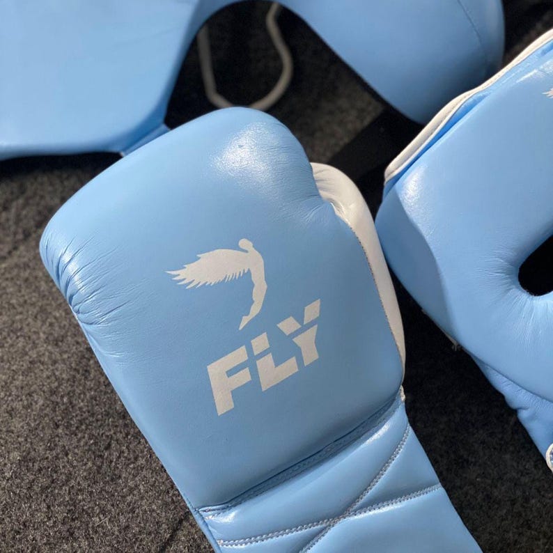 Genuine Cowhide Leather Fly Boxing Sparring Set: Gloves, Headguard ...
