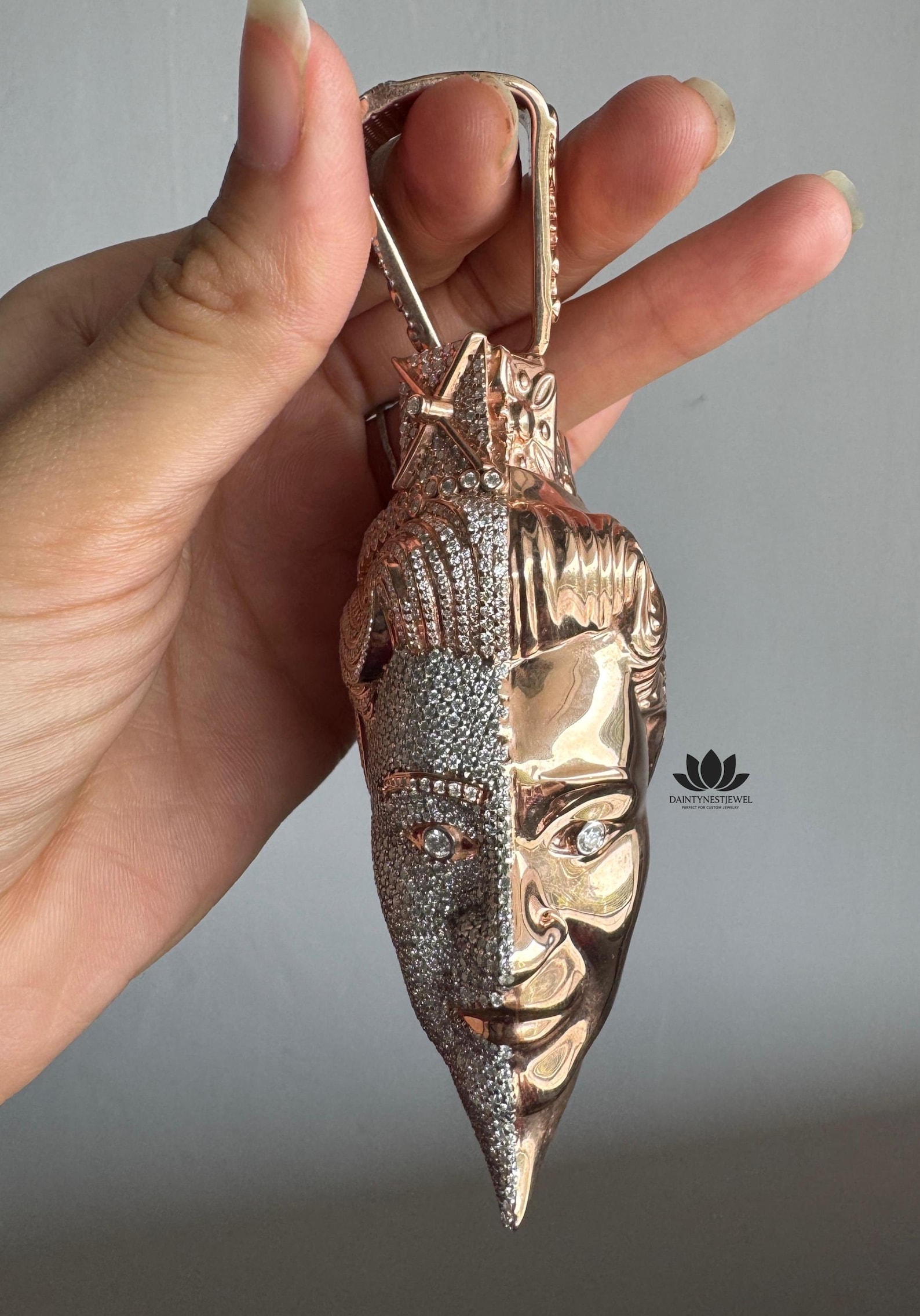 Queen Elizabeth Profile Pendant – 3D Iced Out Moissanite Hip Hop ...