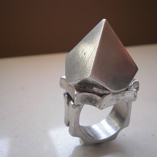 Gothic Pyramid Ring - Etsy