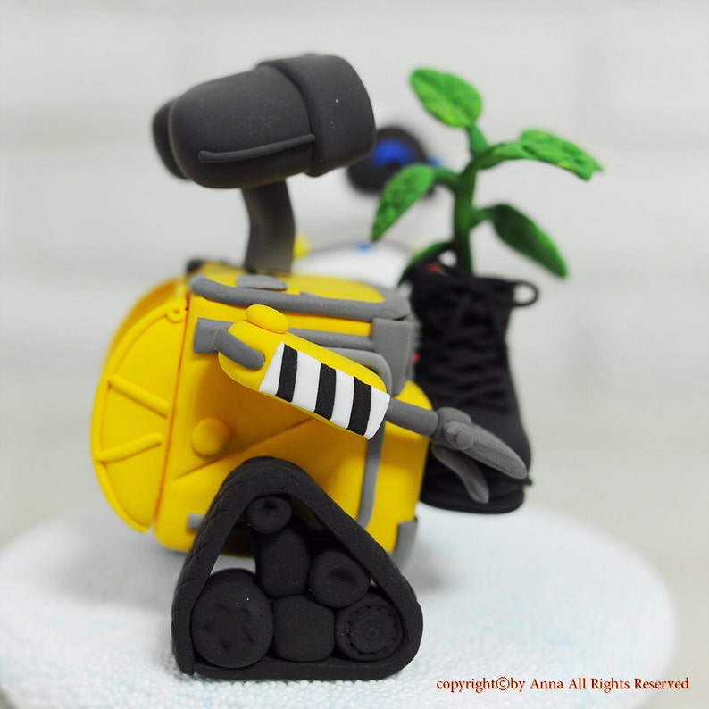 Wall E and EVA With Planter Custom Wedding Cake Topper Gift - Etsy