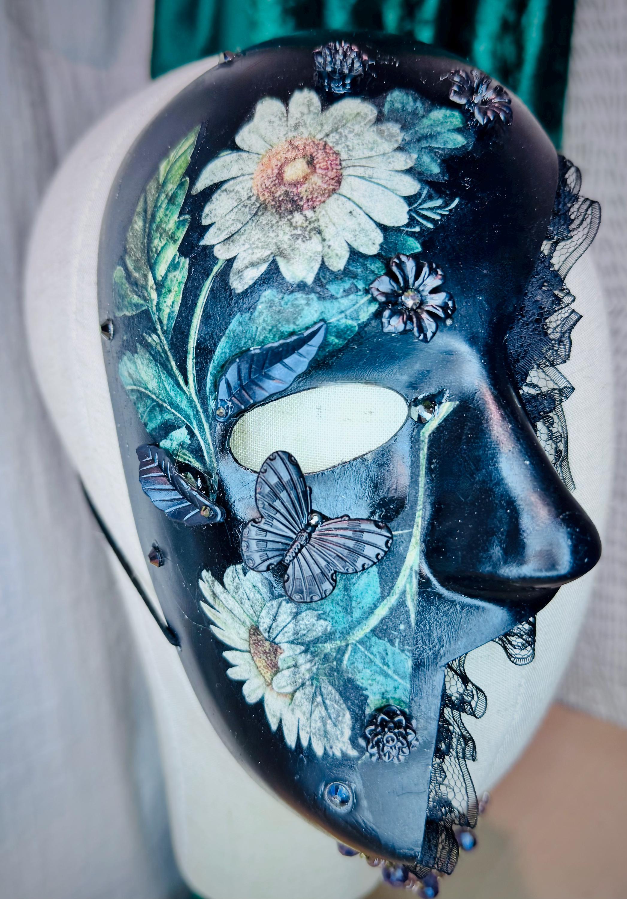 Gothic Masquerade Half Mask: Daisies, Butterfly, Lace Venetian Costume ...
