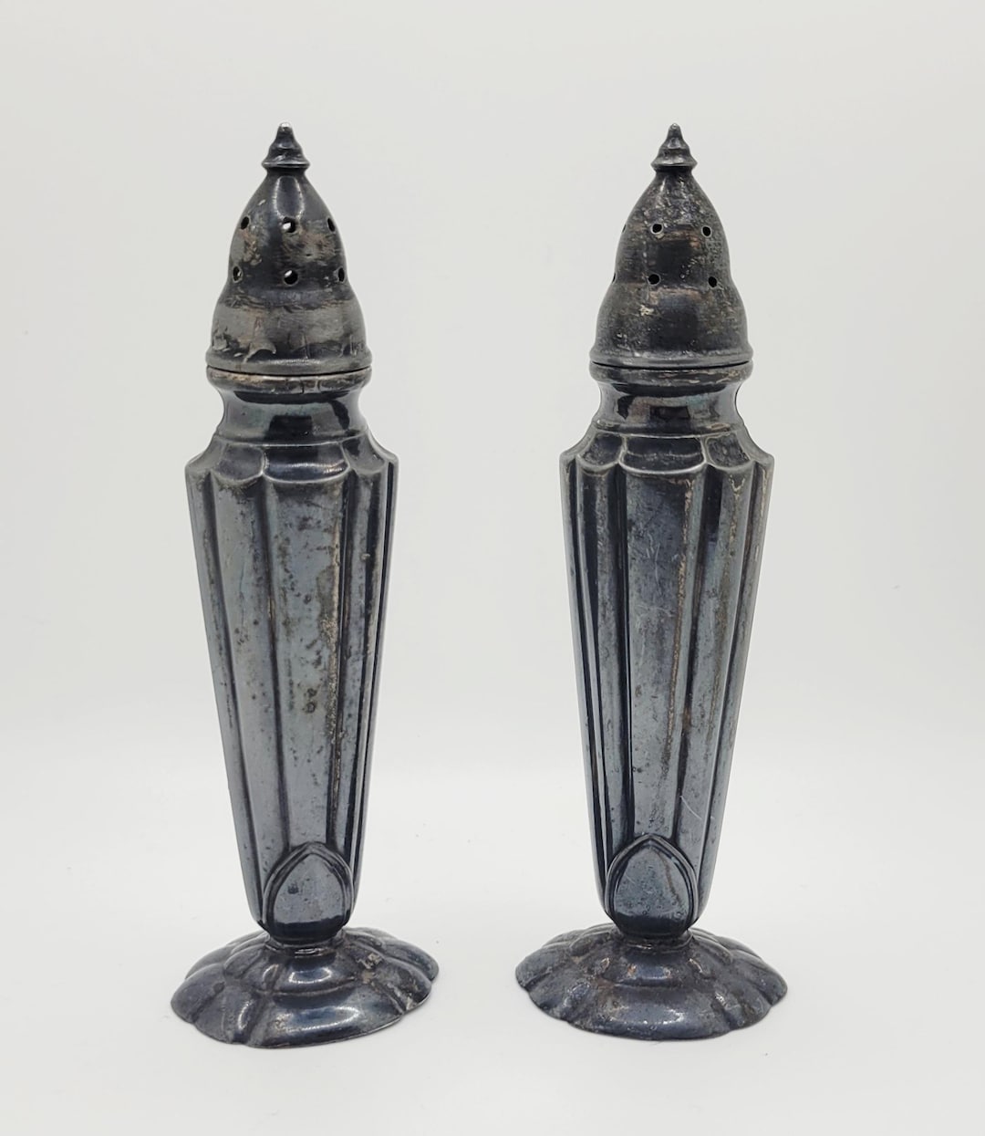 VTG 1920s-1840s Poole Silver Co. "astor" Salt and Pepper Shakers - Etsy