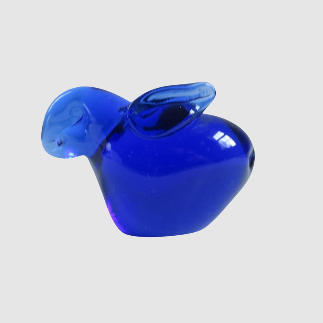 Vintage Cobalt Blue Glass Bunny Rabbit Figurine, Kitsch Shelf Sitter ...