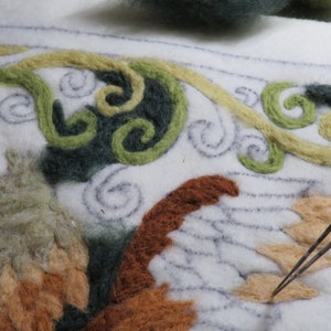 Medieval Gryphon Needle Felting Kit Dragon Tapestry Craft Kit Beginners ...