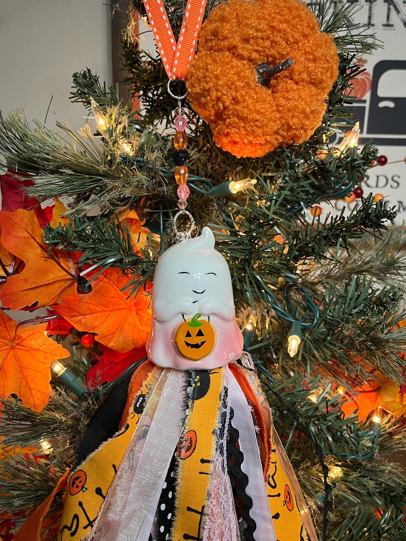CUTESY GHOST ~ Halloween Shaker Tassel Ornament ~ Handcrafted ~ Pink ...
