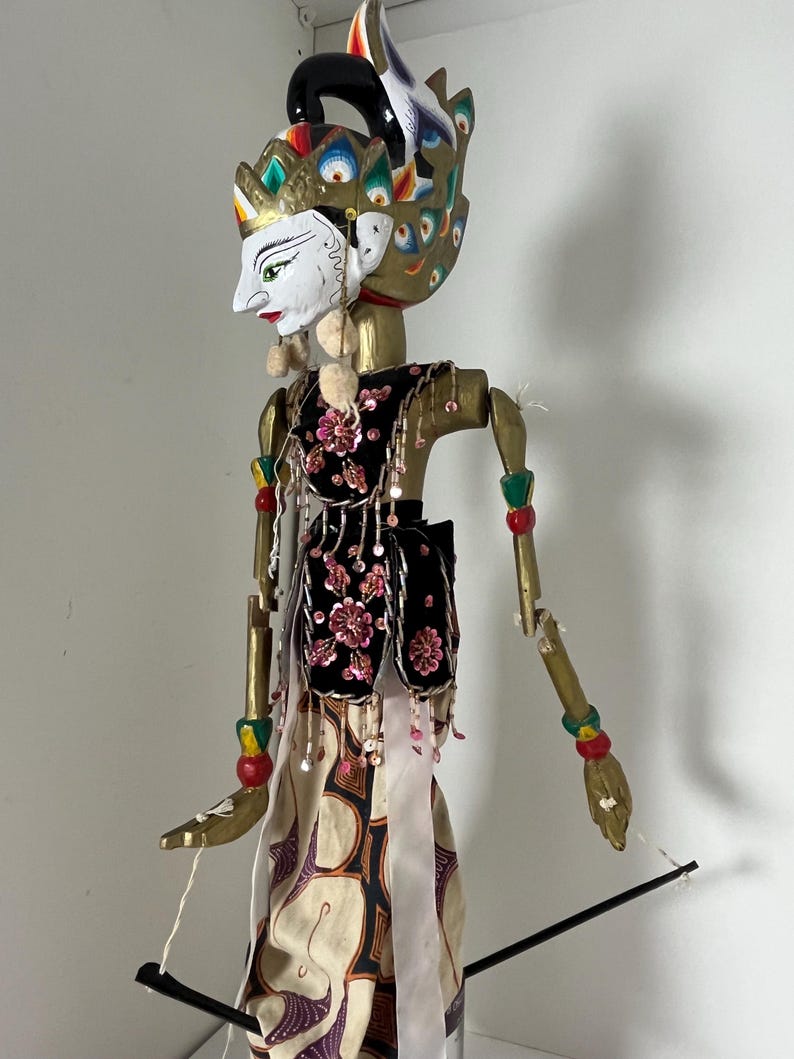 Vintage Indonesian Wayang Golek Puppet – Hand-carved Beaded Costume - Etsy