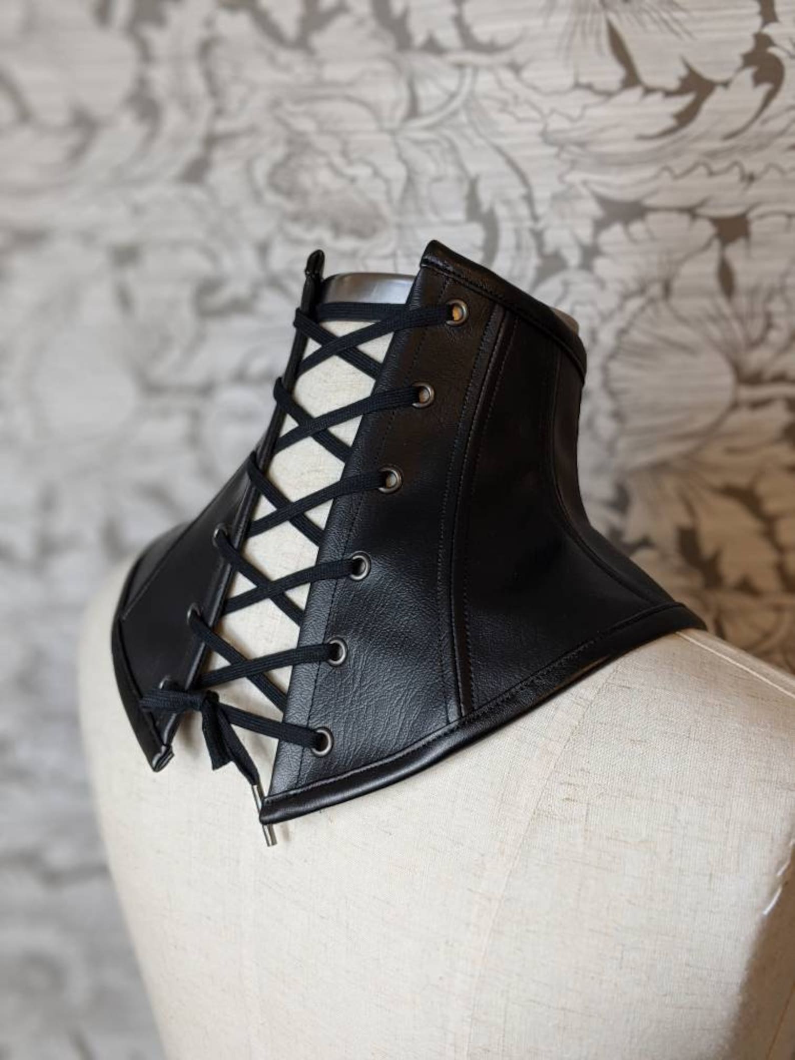 BESPOKE Faux Leather Posture Collar Neck Corset - Etsy