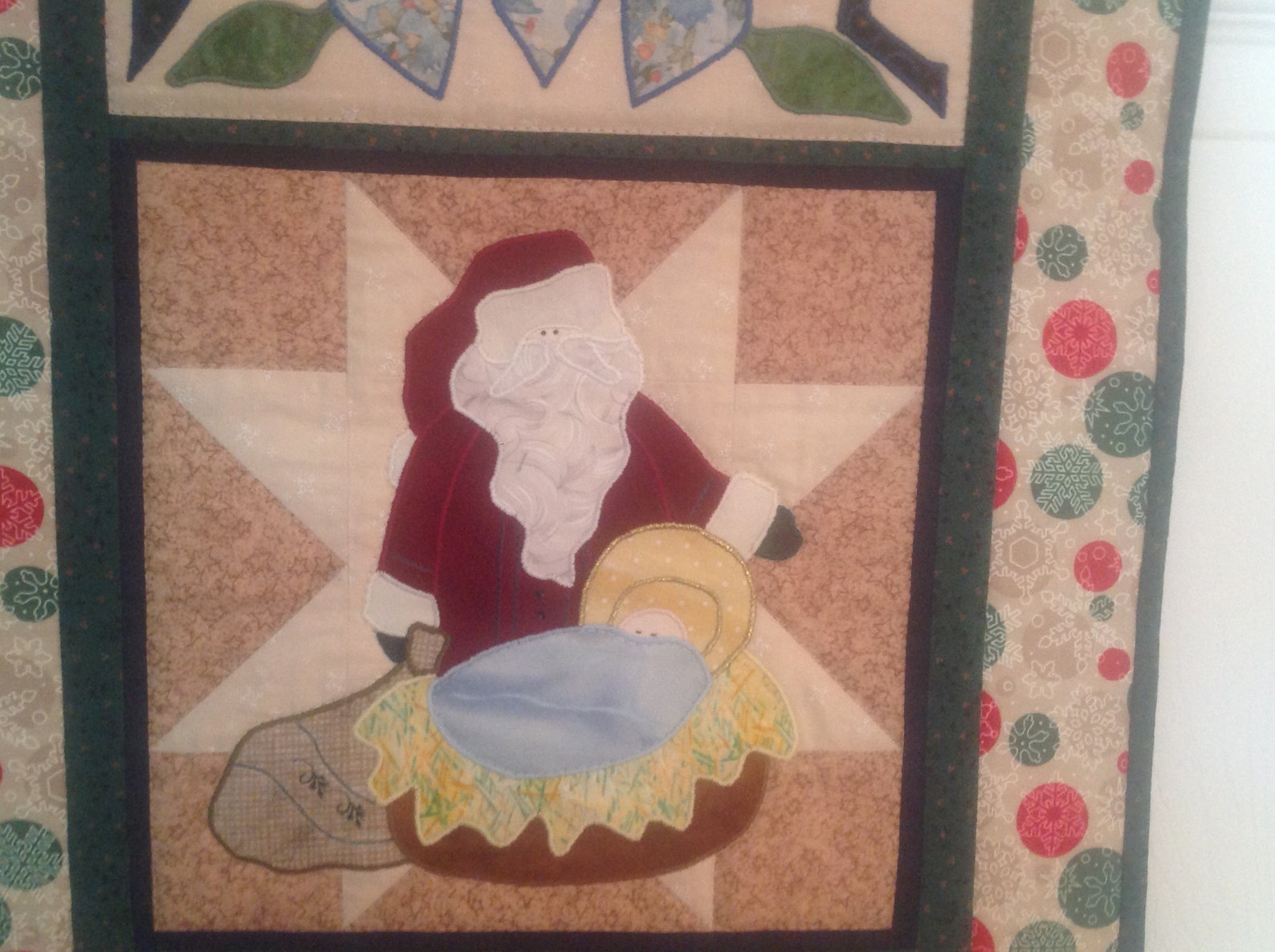 Christmas Quilted Wallhanging - Primitive Style Santa - Quiltsy ...