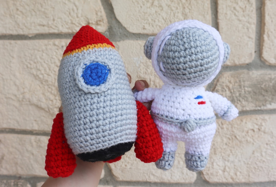 Rocket and Astronaut, Crochet Rocket Ship, Astrology, Space Toys ...