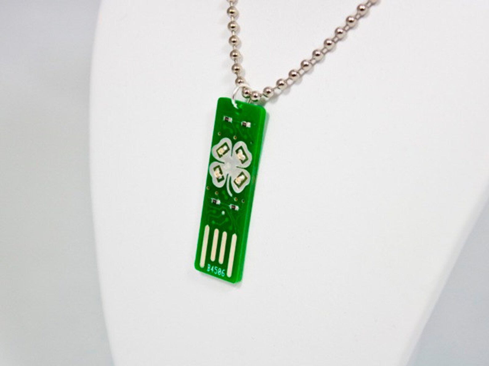 Four Leaf Clover USB Circuit Board Necklace With Ball Chain - Etsy