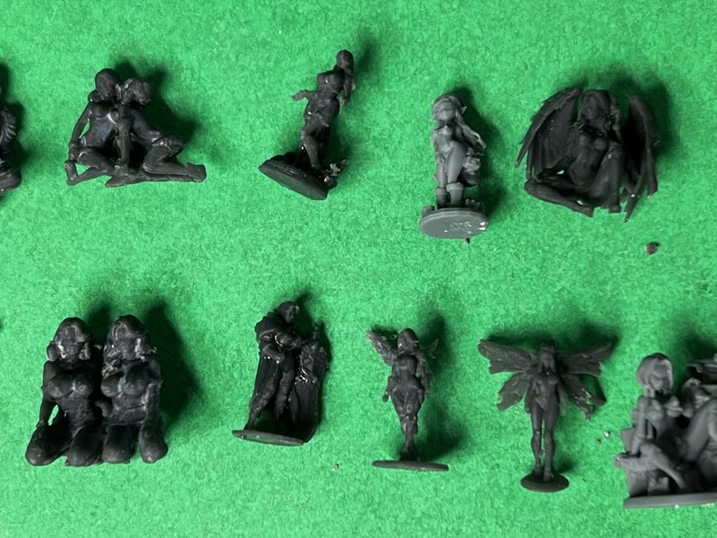 15mm Fantasy Female Holiday Set 2 Figure Set of 20 Pieces. - Etsy