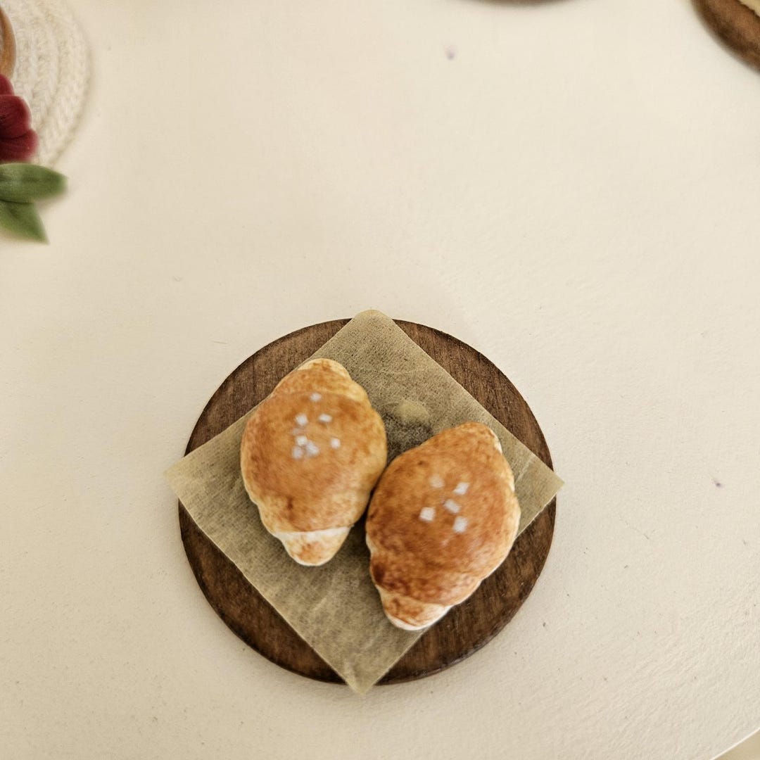 Miniature Salt Bread - Realistic Handmade Bakery Dollhouse Food - Etsy