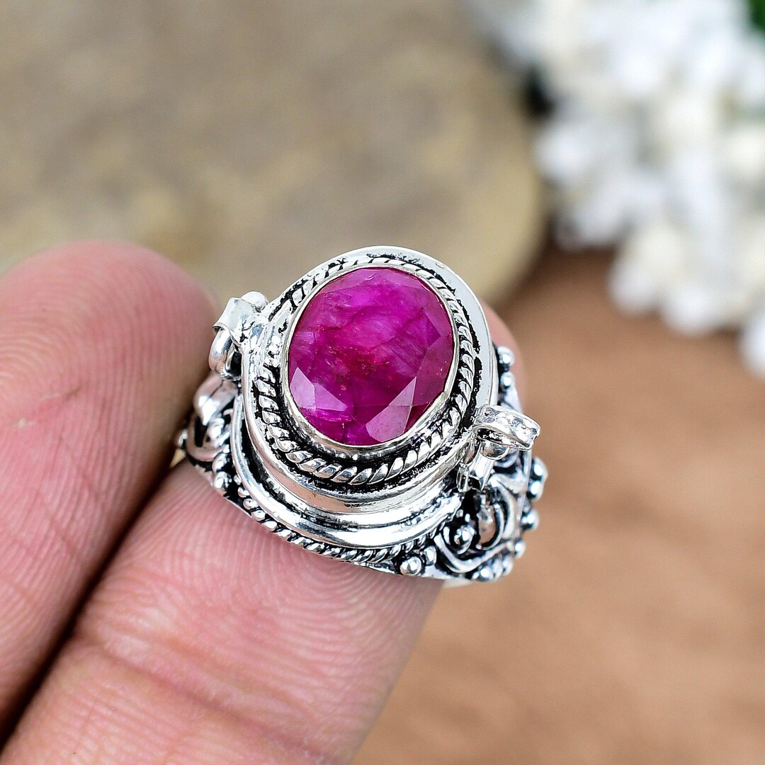 Natural Vintage Poison Ring, Ruby Secret Poison Ring, Secret ...