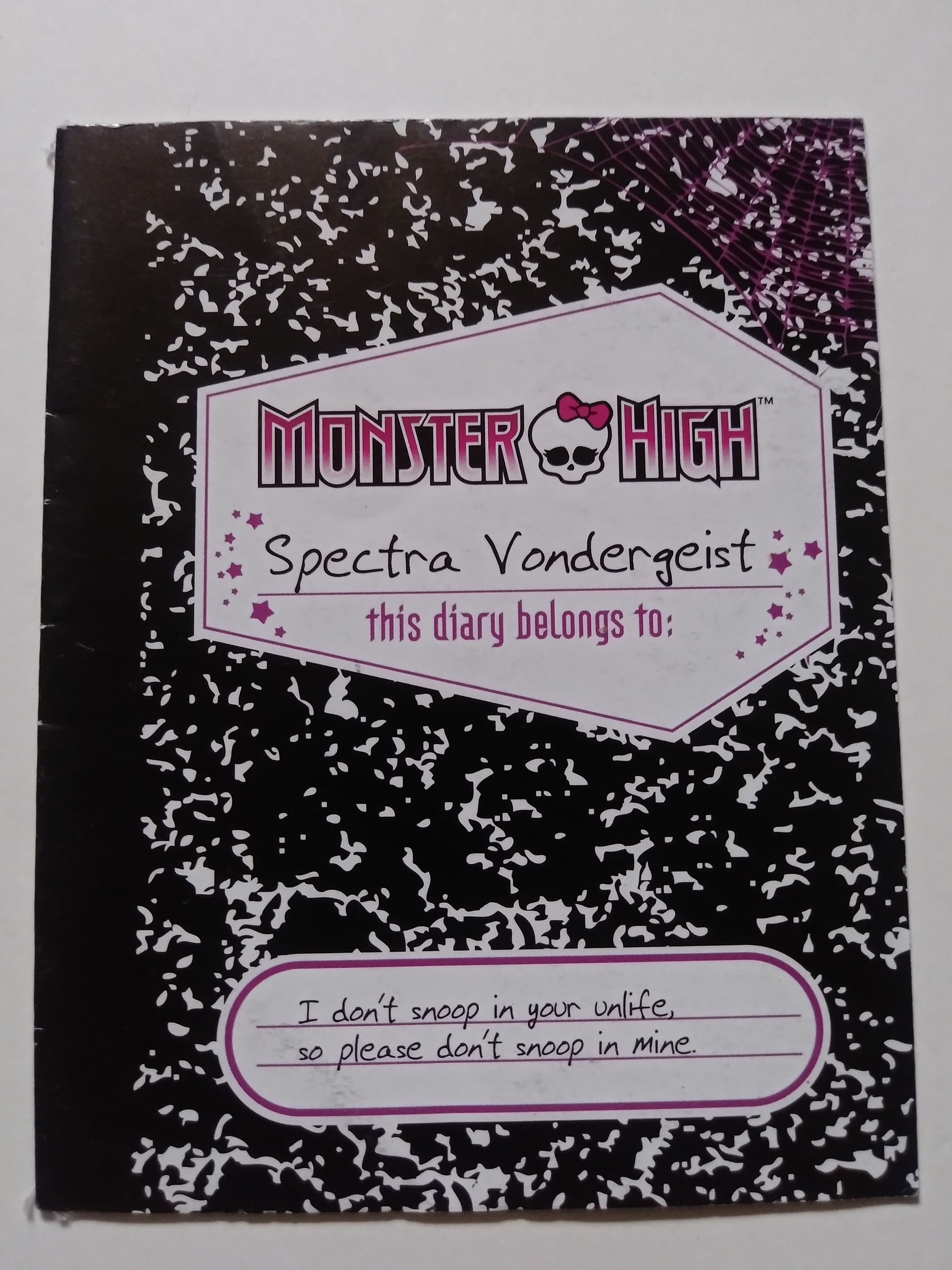 Monster high journal×2 and board game - munimoro.gob.pe