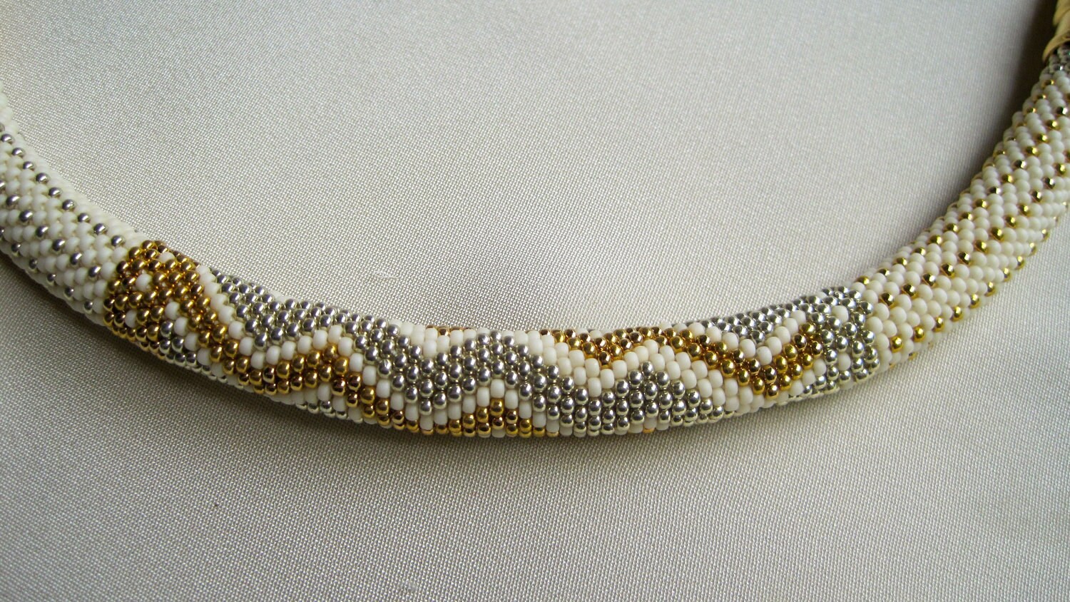 Bead Crochet Necklace Pattern: Silver Threads and Golden Needles - Etsy
