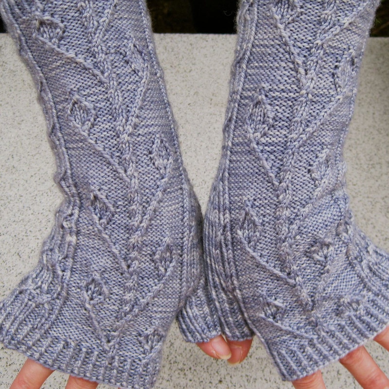 Twisted Ivy Fingerless Mitt Knitting Pattern - Etsy