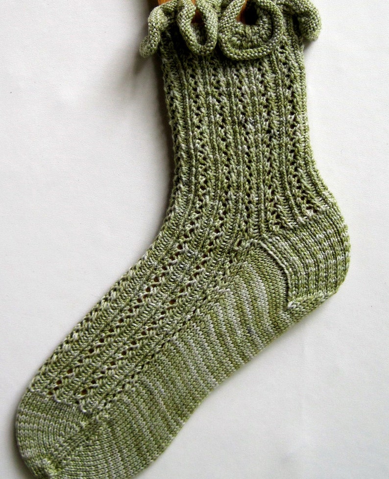 Knit Sock Pattern: Lace Rib With Optional Ruffle Sock Knitting Pattern ...