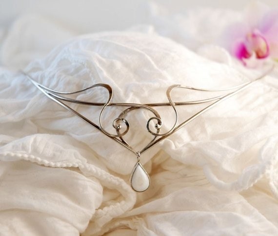 Items similar to Droplet silver tiara for the elven bride on Etsy