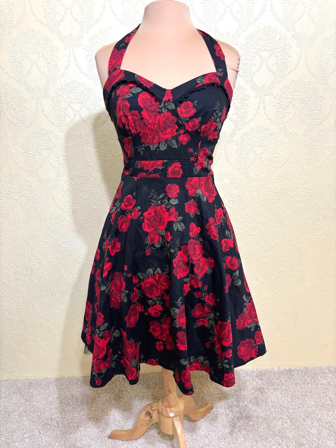 HOT TOPIC GOTH Dress Black Red Roses Halter Top Dress Sz Medium ...