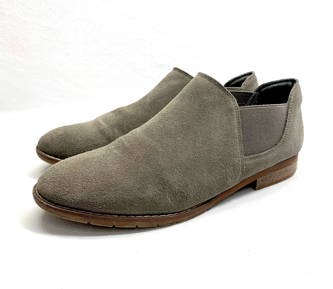Pagan Peasant RENAISSANCE SLIPPER BOOTS Womens Sz 10 Gray Suede Slipper ...
