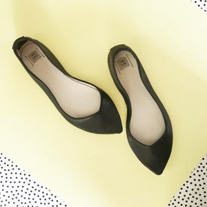 Pointy Toe Ballet Flats Shoes in Black Italian Leather, Handmade Womens ...