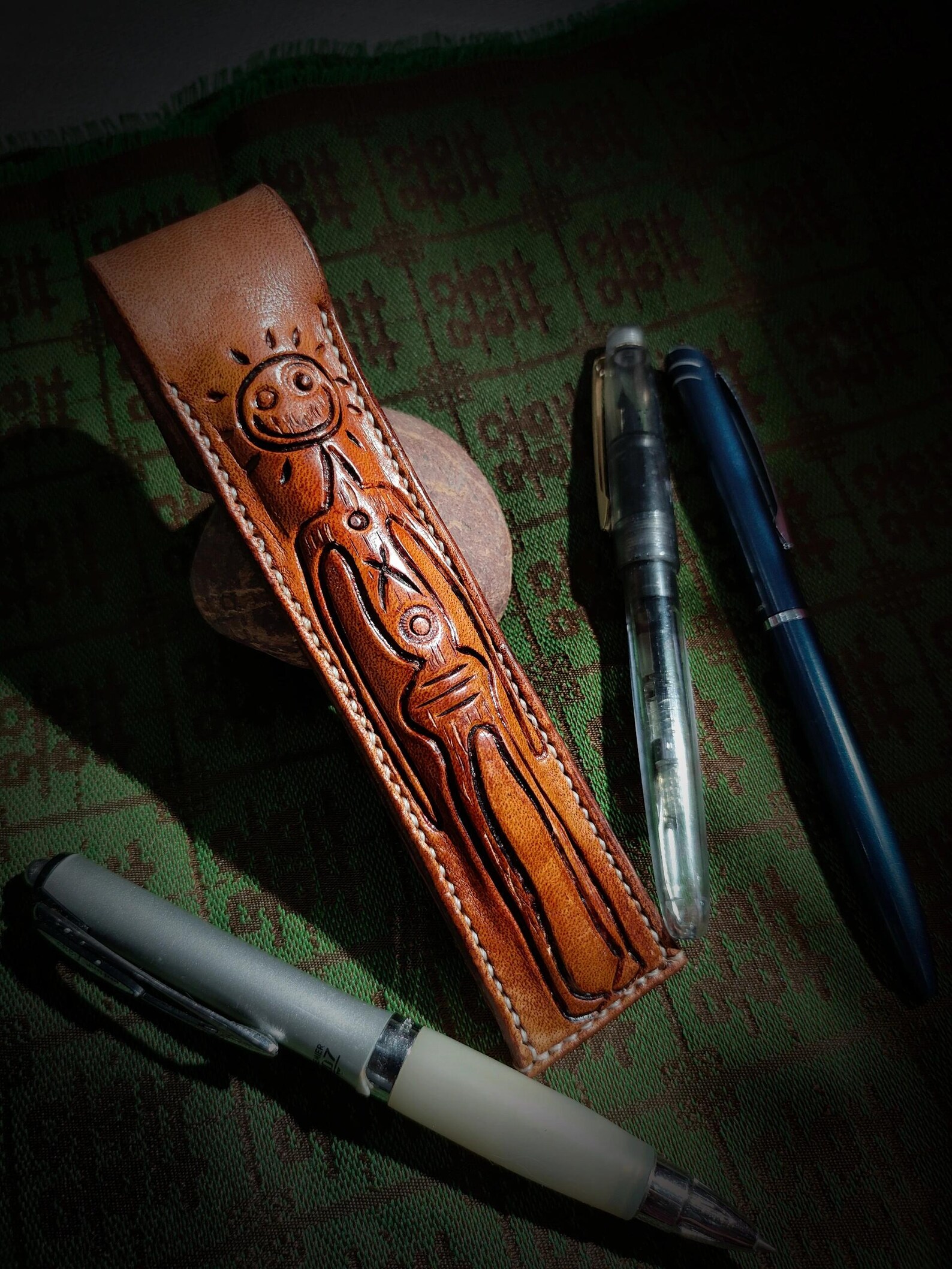 Handmade Retro Carving Fishbone & Sun Leather Pen Sleeve,handmade Pen ...