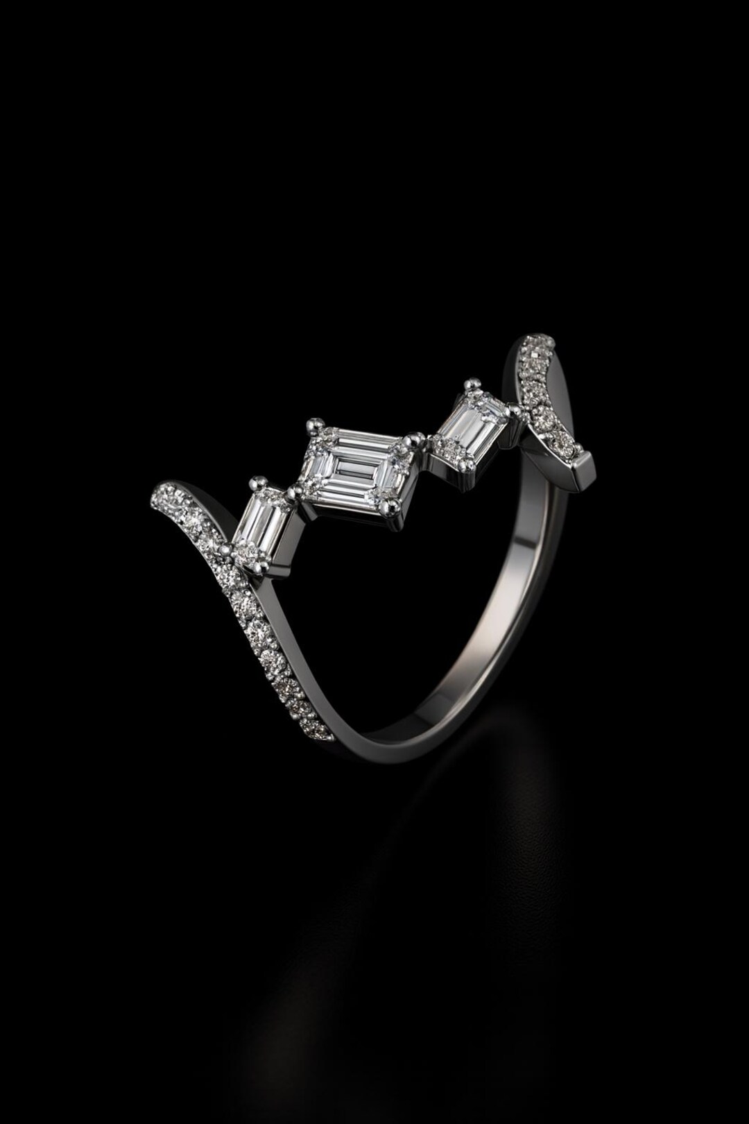 Lab Diamond Luxury Minimal Zig Zag Diamond Ring– Baguette Diamond ...