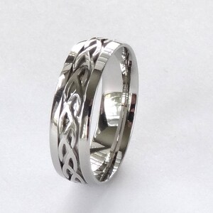 XL Celtic Infinity Knot Ring Stainless Steel - Etsy