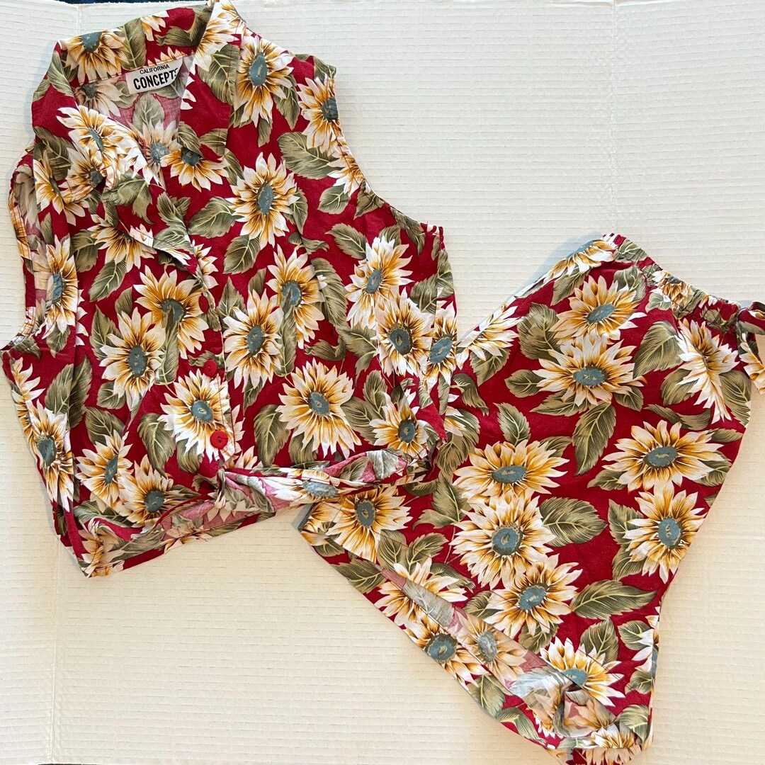 CALIFORNIA CONCEPTS Vintage Y2K Top & Mini Shorts Set Red Floral Womans ...