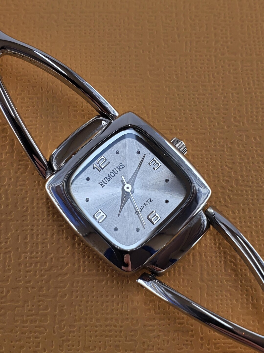 2000s Women's Quartz Rumours Silver Tone Tank Style Watch With Silver ...