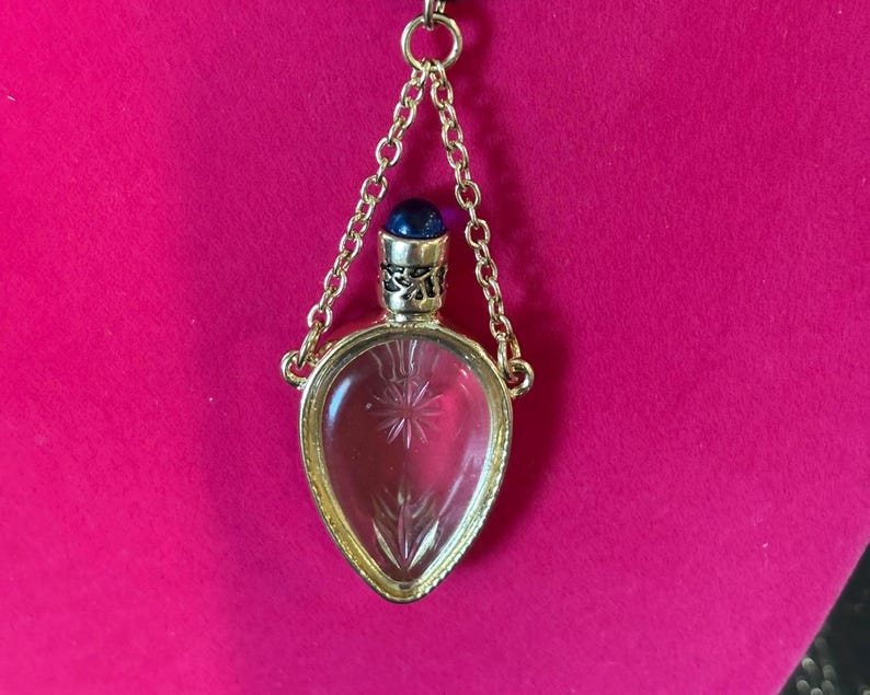 Magic Potion Bottle Pendant Necklace - Etsy