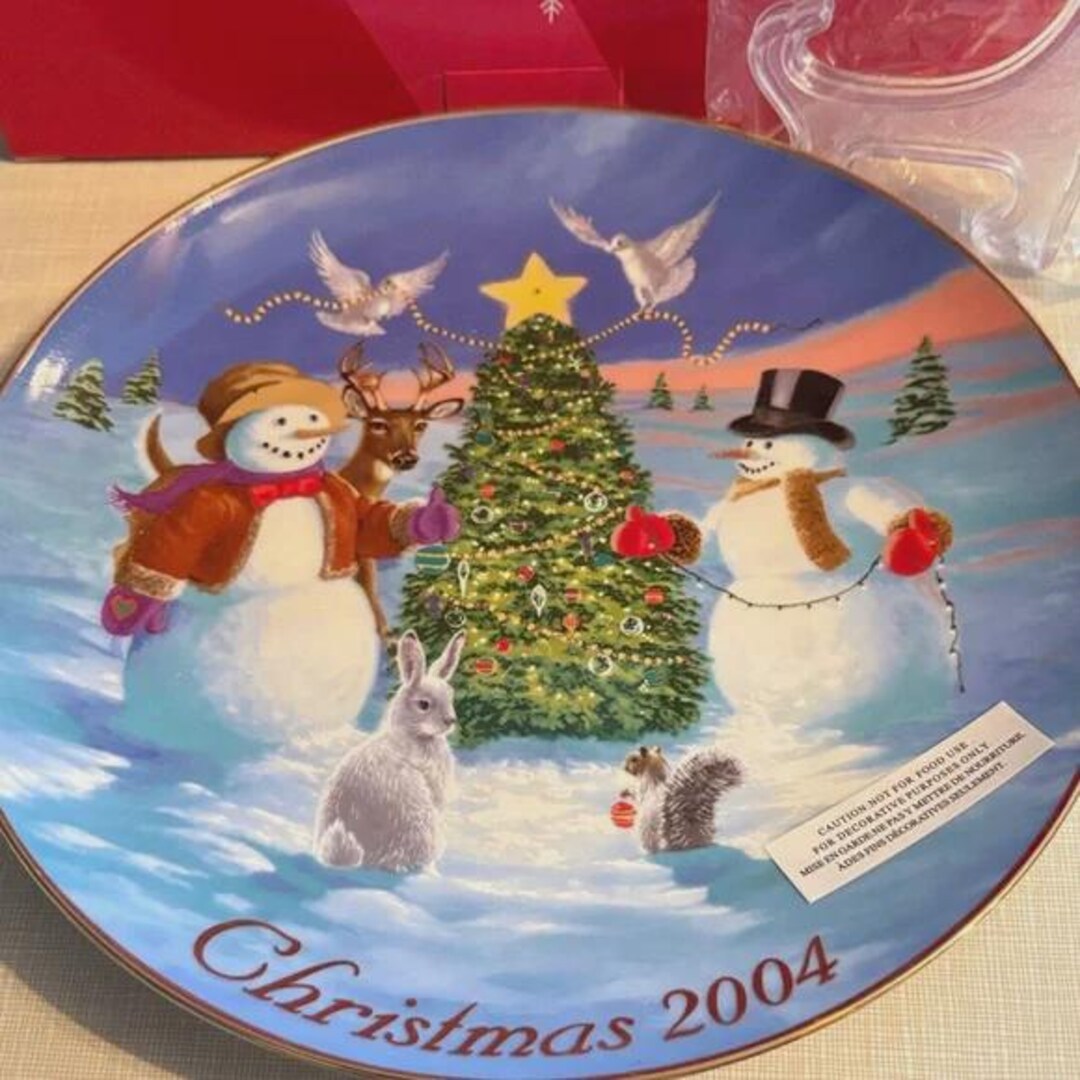 Avon Trimming the Tree With Friends Christmas 2004 Decorative Plate - Etsy