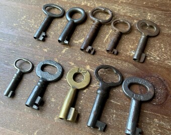 Vintage Skeleton Keys - Etsy