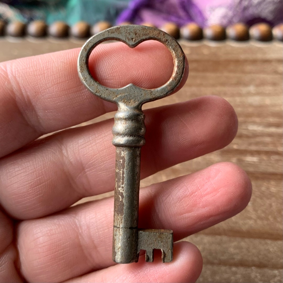 Real Skeleton Key From 1800s/early 1900s Key to My Heart - Etsy UK