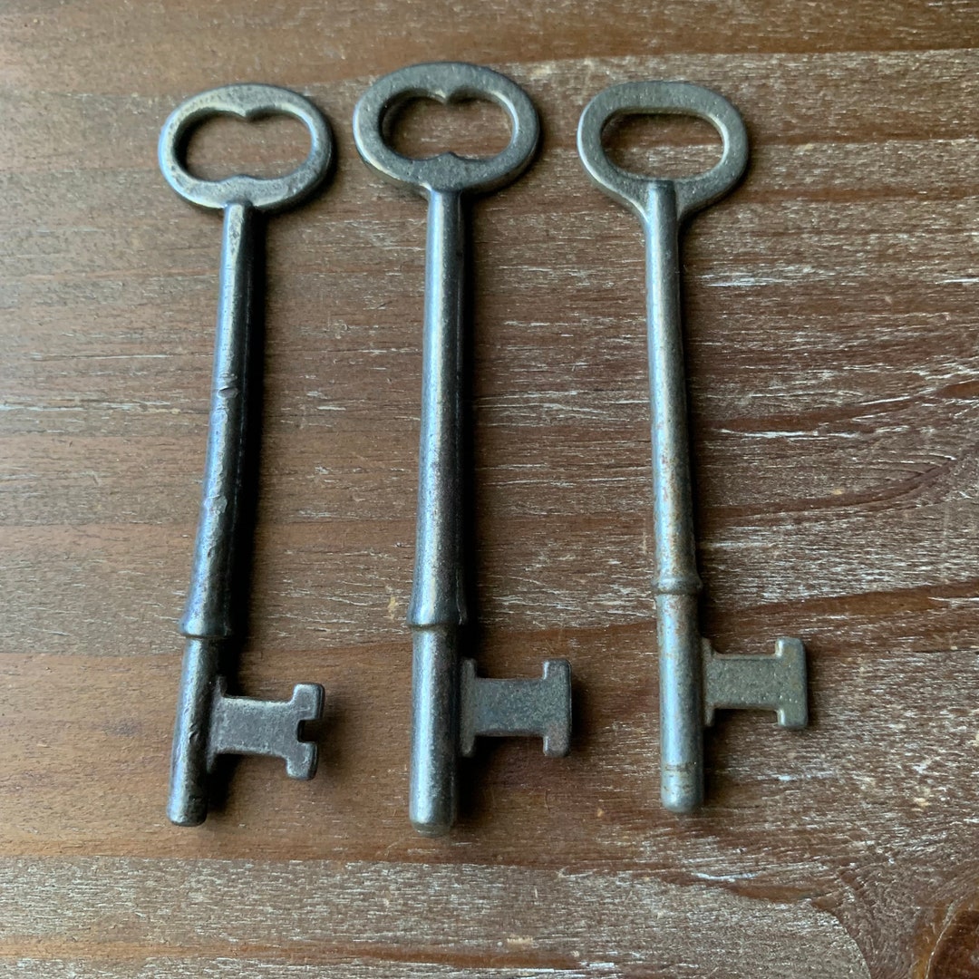 3 Real Skeleton Keys From 1800s/ Early 1900s Lot of 3 Pieces - Etsy