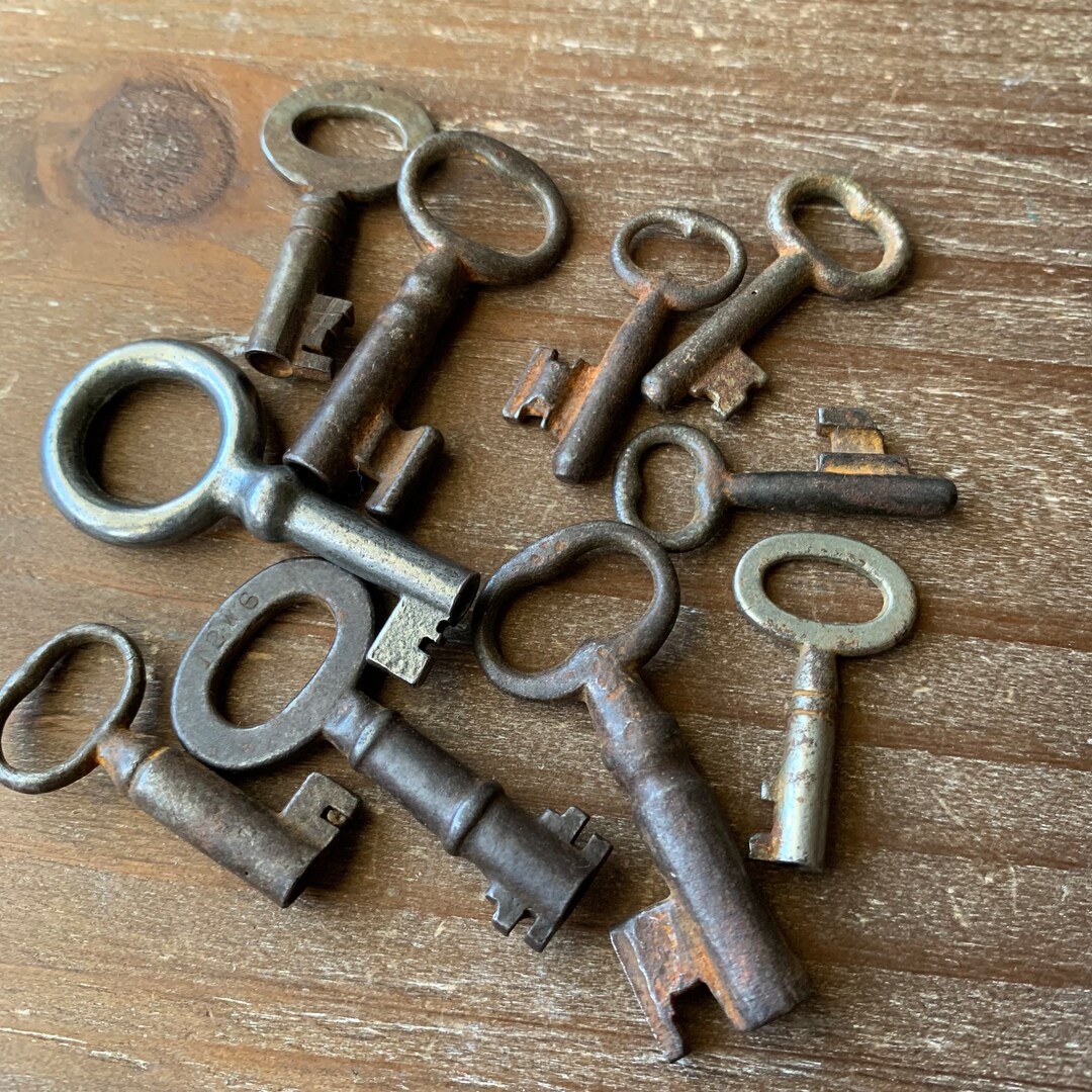 Real Skeleton Key From 1800s Small Size Your Choice - Etsy