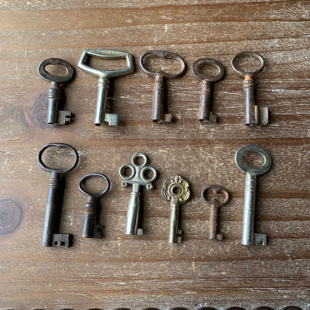 Real Skeleton Key From 1800s Small Size Your Choice - Etsy