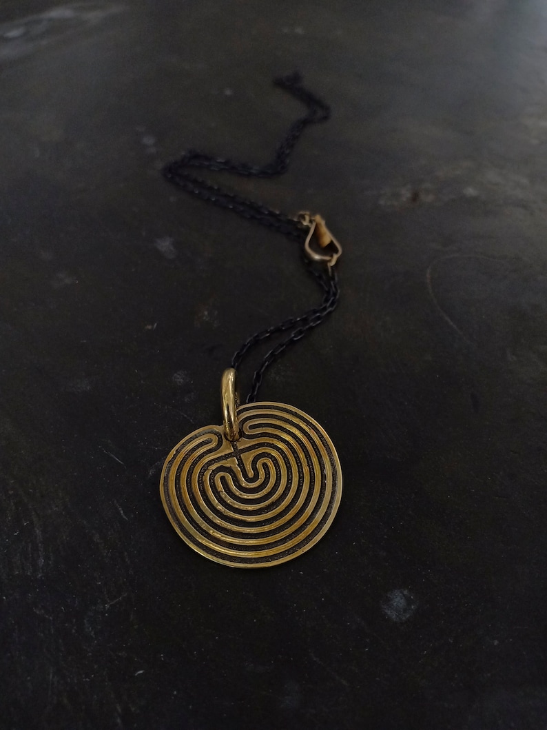 Labyrinth Labyrinth Pendant Mystical Jewelry Witchy - Etsy