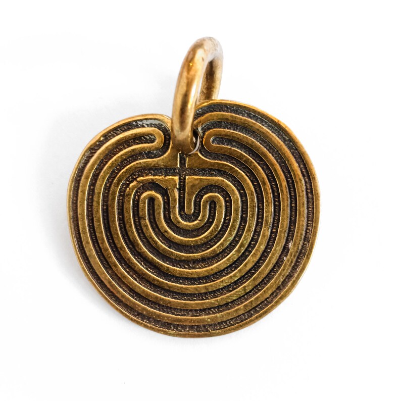 Labyrinth Labyrinth Pendant Mystical Jewelry Witchy - Etsy