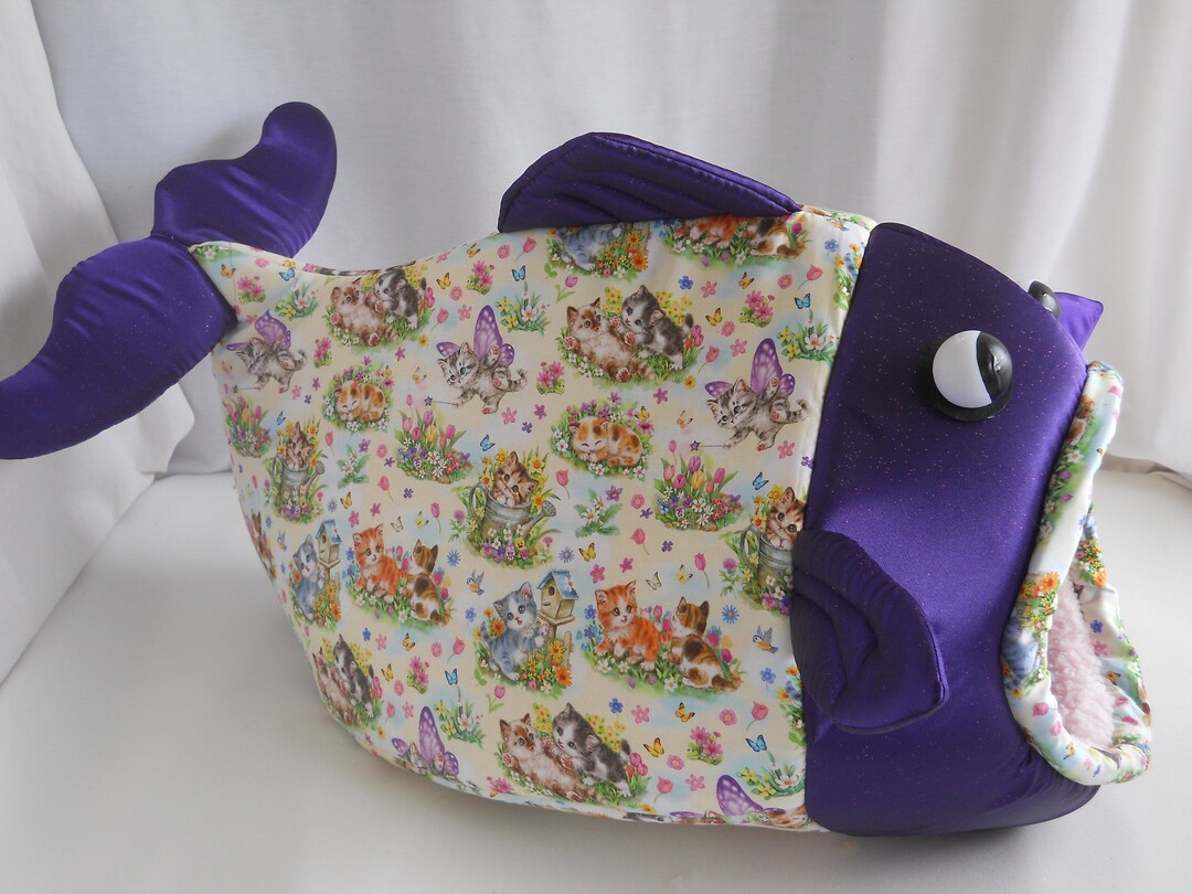 Fish Shaped Cat Bed With Kittens in Various Poses Fabric and Sparkly ...