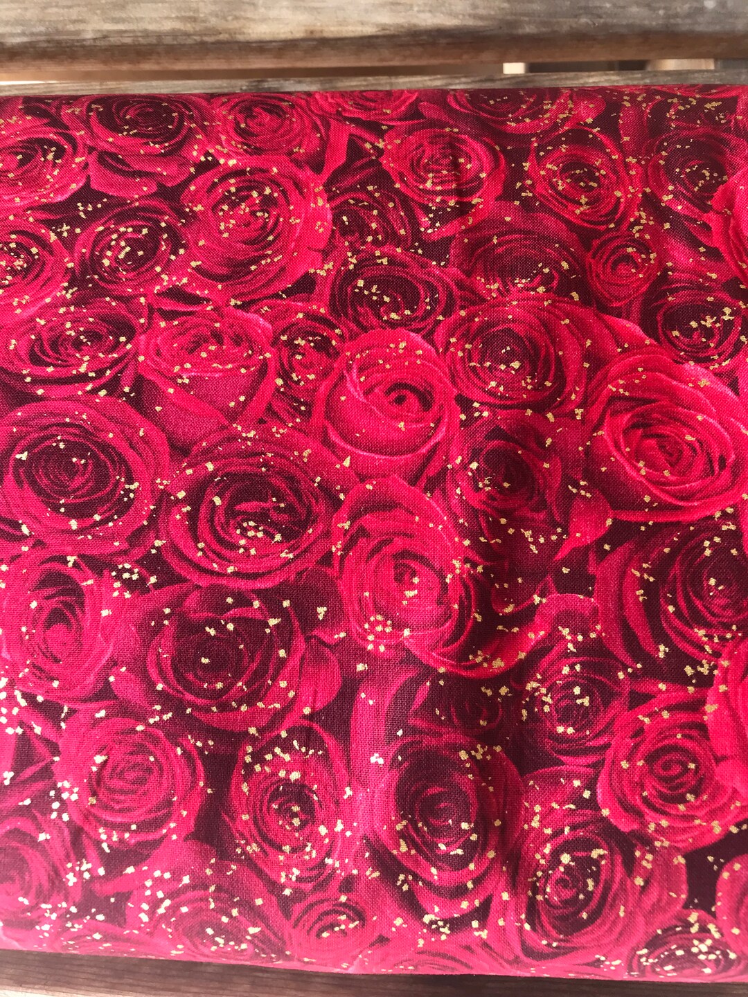 Packed Gilded Red Metallic Roses - CM1252 -timeless Treasure - Etsy