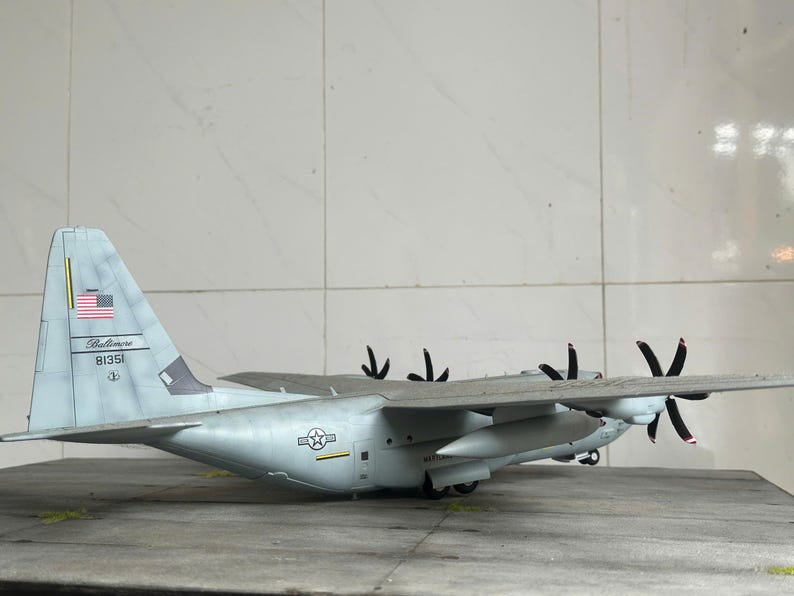 Custom Built C-130J Hercules Model 1/72 - Italeri Military Transport ...