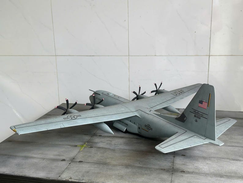Custom Built C-130J Hercules Model 1/72 - Italeri Military Transport ...