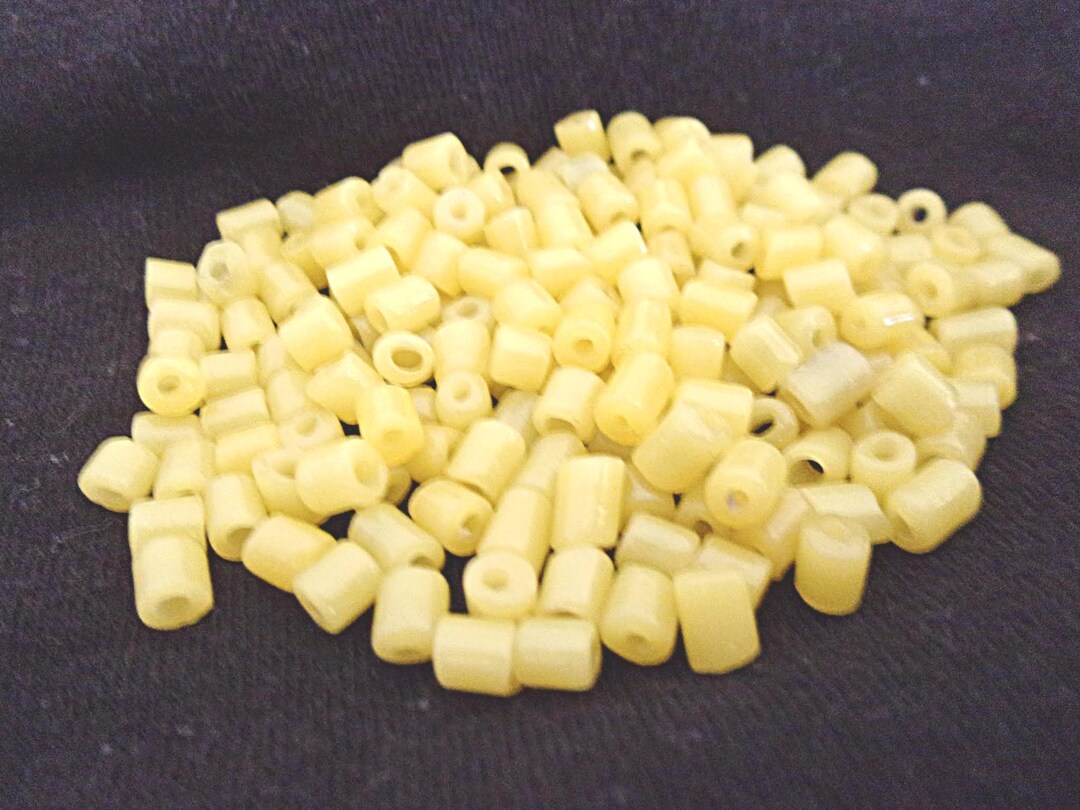 Vintage Venetian 5/0 Greasy Yellow Beads, 20 Grams, Flat Rate Shipping ...