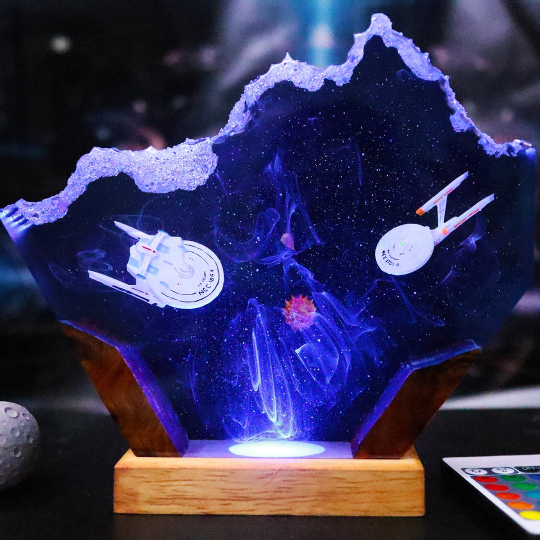 Sci-fi Starship Battle- Epoxy Resin Lamp, NCC-1701-A Vs NCC-1864 ...