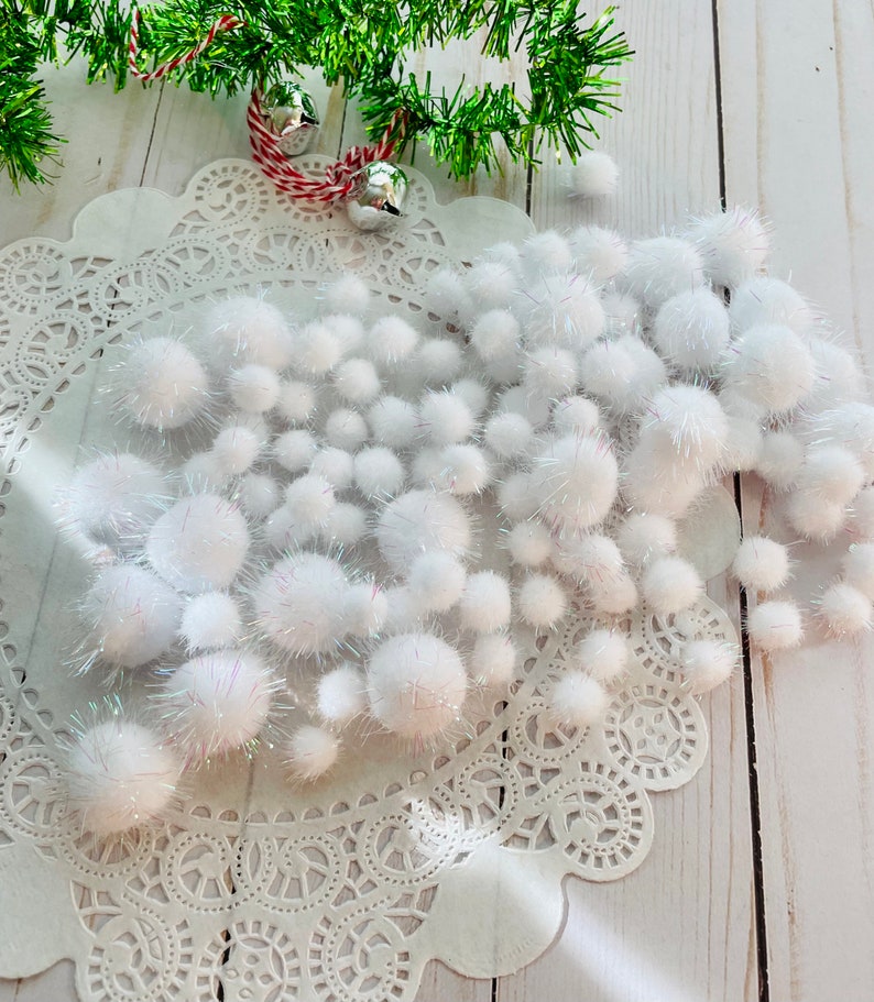 100 White Iridescent Tinsel Pom Poms Christmas Balls 2 Sizes Small ...