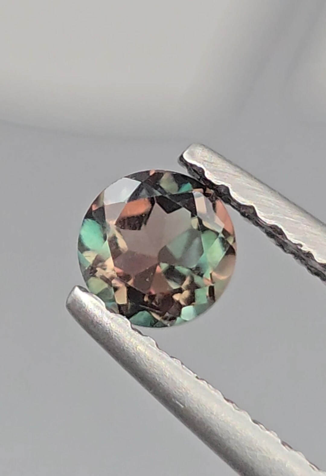 Very Rare Red - Green Color Natural Oregon Sunstone Round Cut Gemstone ...