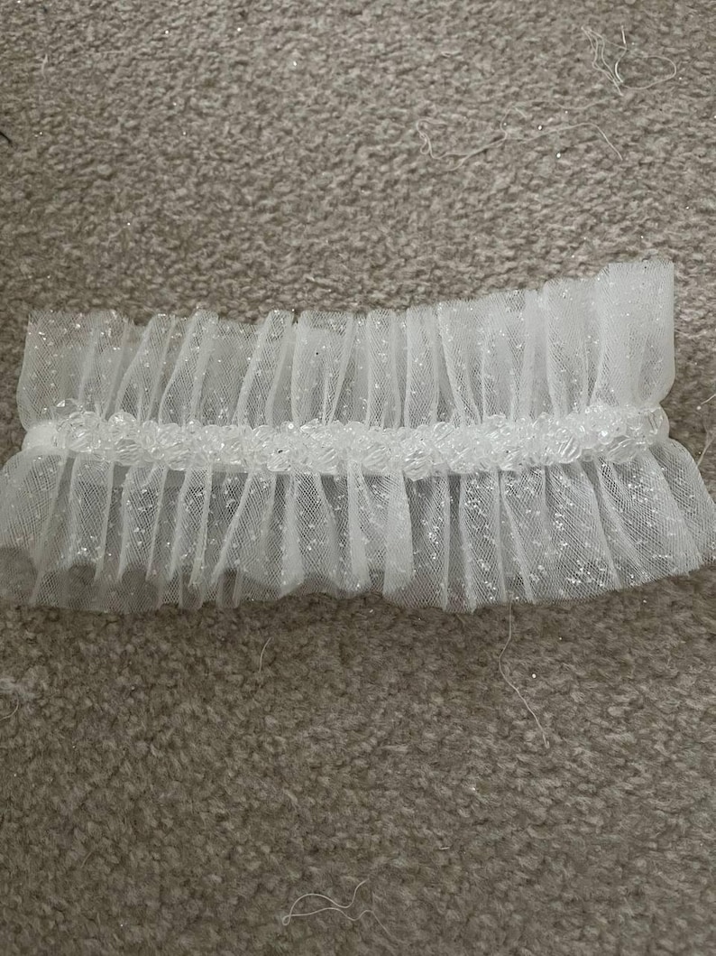 Wedding Garter With Pearls, Bridal Tulle Garter, Elegant Pearl Wedding ...